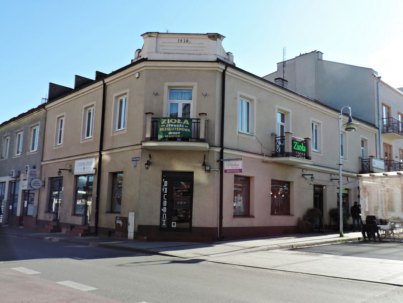 Posesja nr 127 w Piasecznie. Odkryj Sekrety XVIII-wiecznego Zajazdu