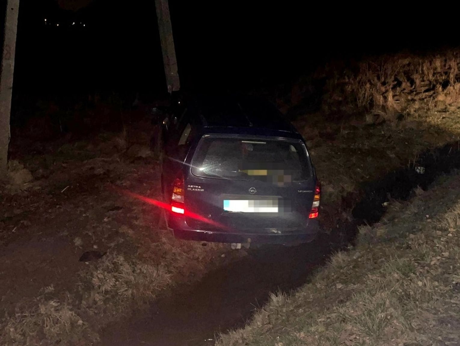 Z promilami, bez prawa jazdy