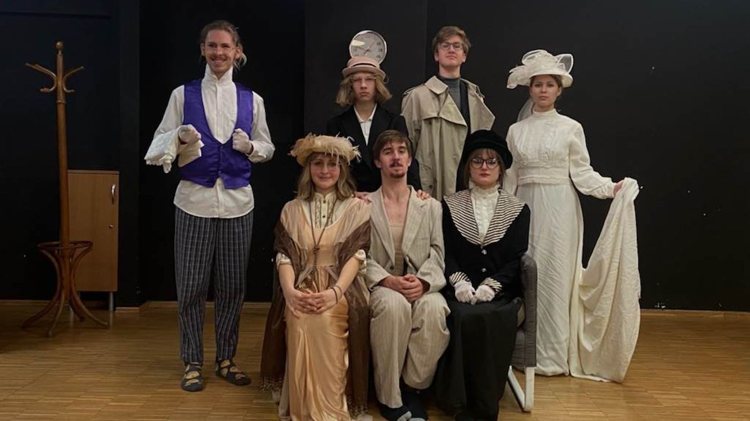 TEATR ETNA, TANGO SŁAWOMIRA MROŻKA. AKT I